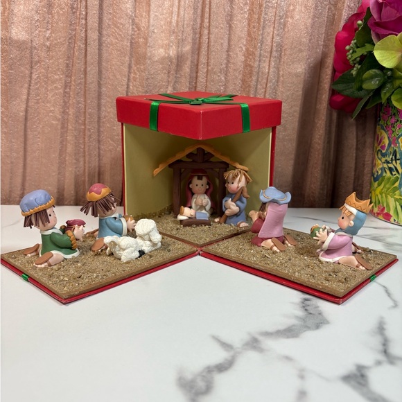 Holiday | Mini Foldable Nativity Scene | Poshmark